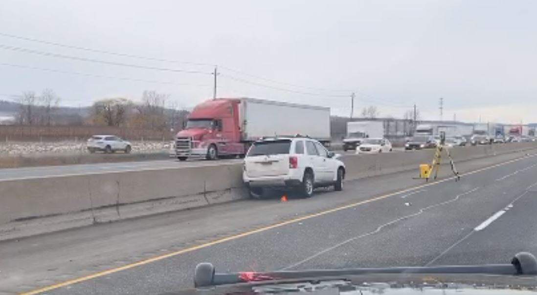 Pedestrian killed in hit-and-run on QEW in Beamsville