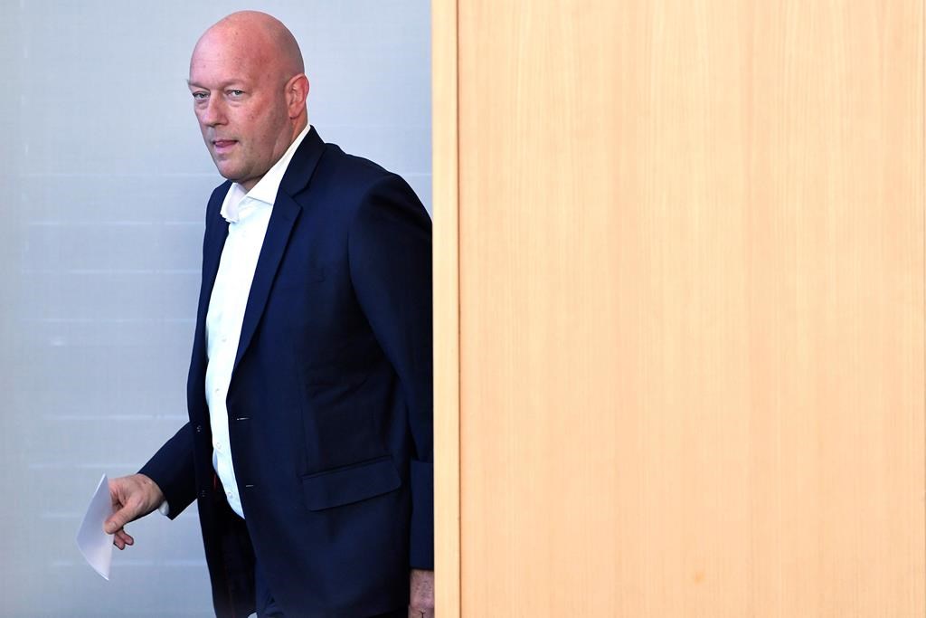 Candidate becomes German governor with far-right backing