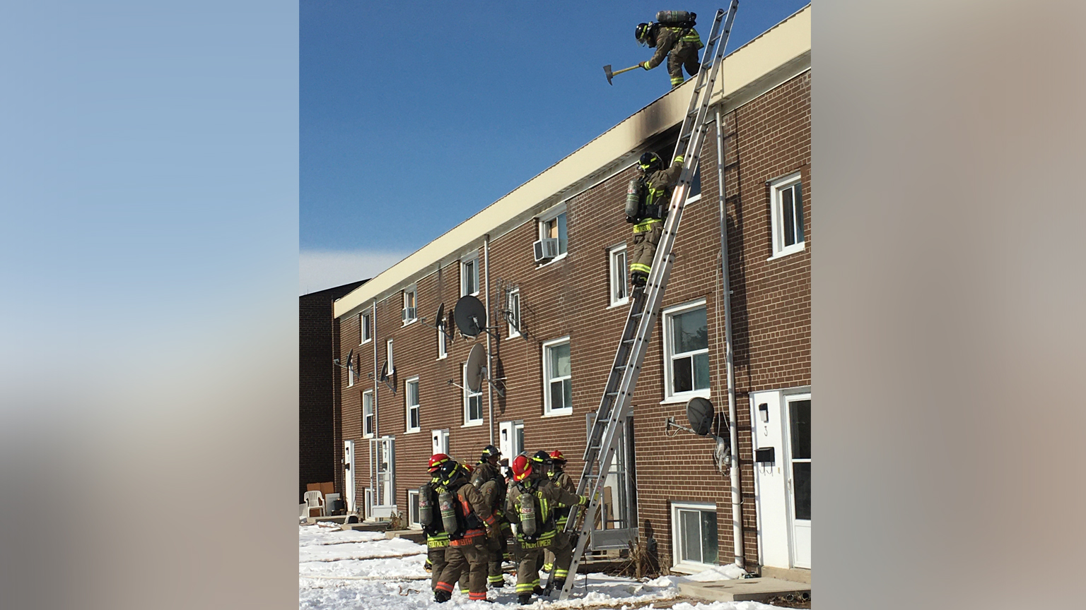 Firefighters douse 2 separate east Toronto fires