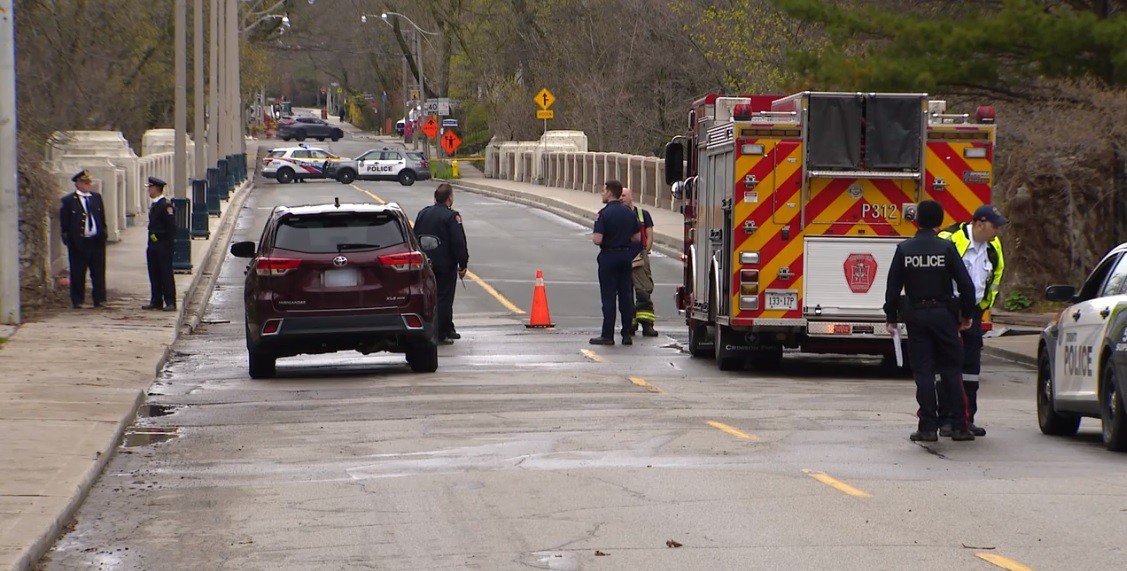 1 dead after fire at encampment under Glen Road Bridge