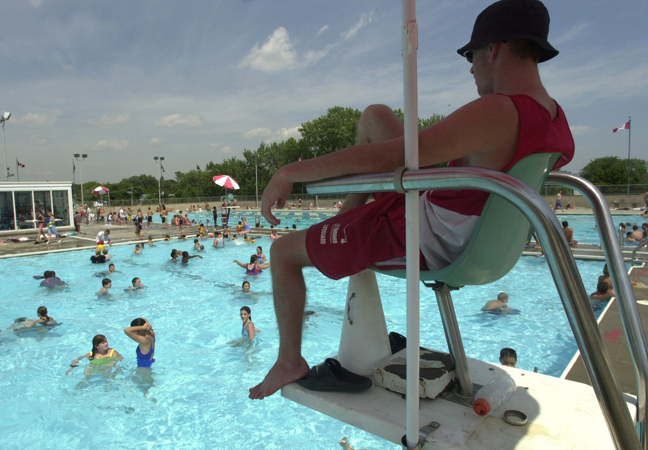 City extends outdoor pool season