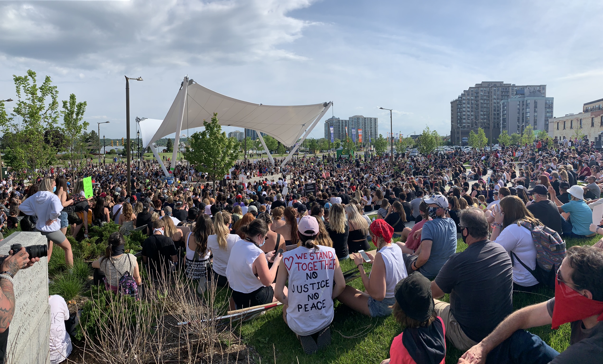 Hundreds join justice for Black lives protests in Oakville, Barrie ...