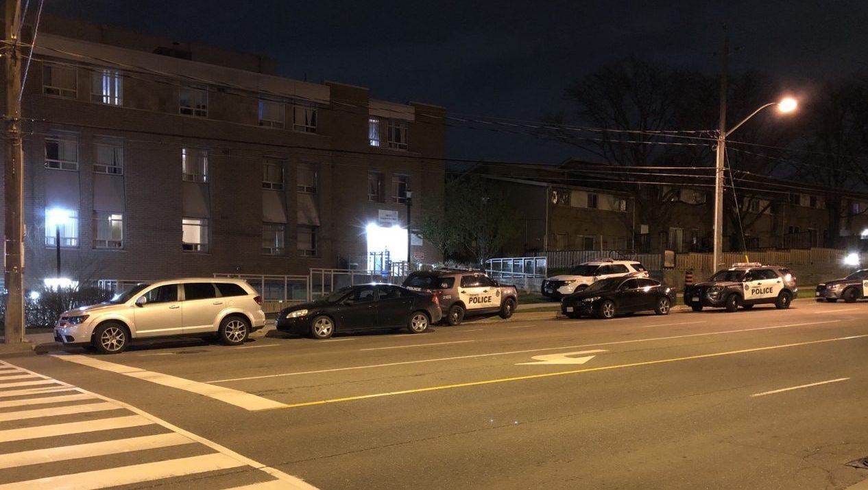 Teen, 17, shot near Jane and Sheppard