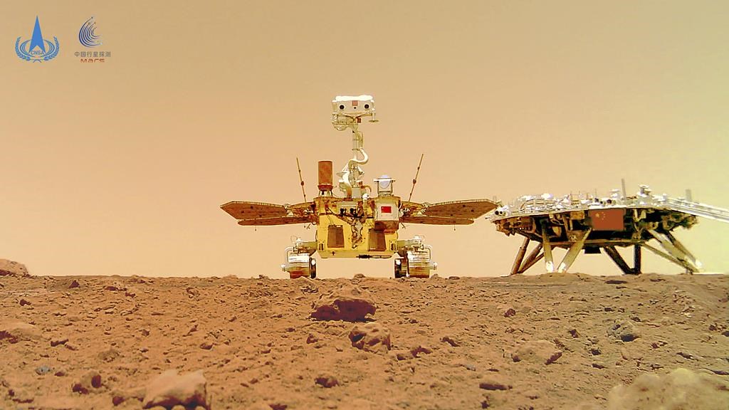 Photos show Chinese rover on dusty, rocky Martian surface