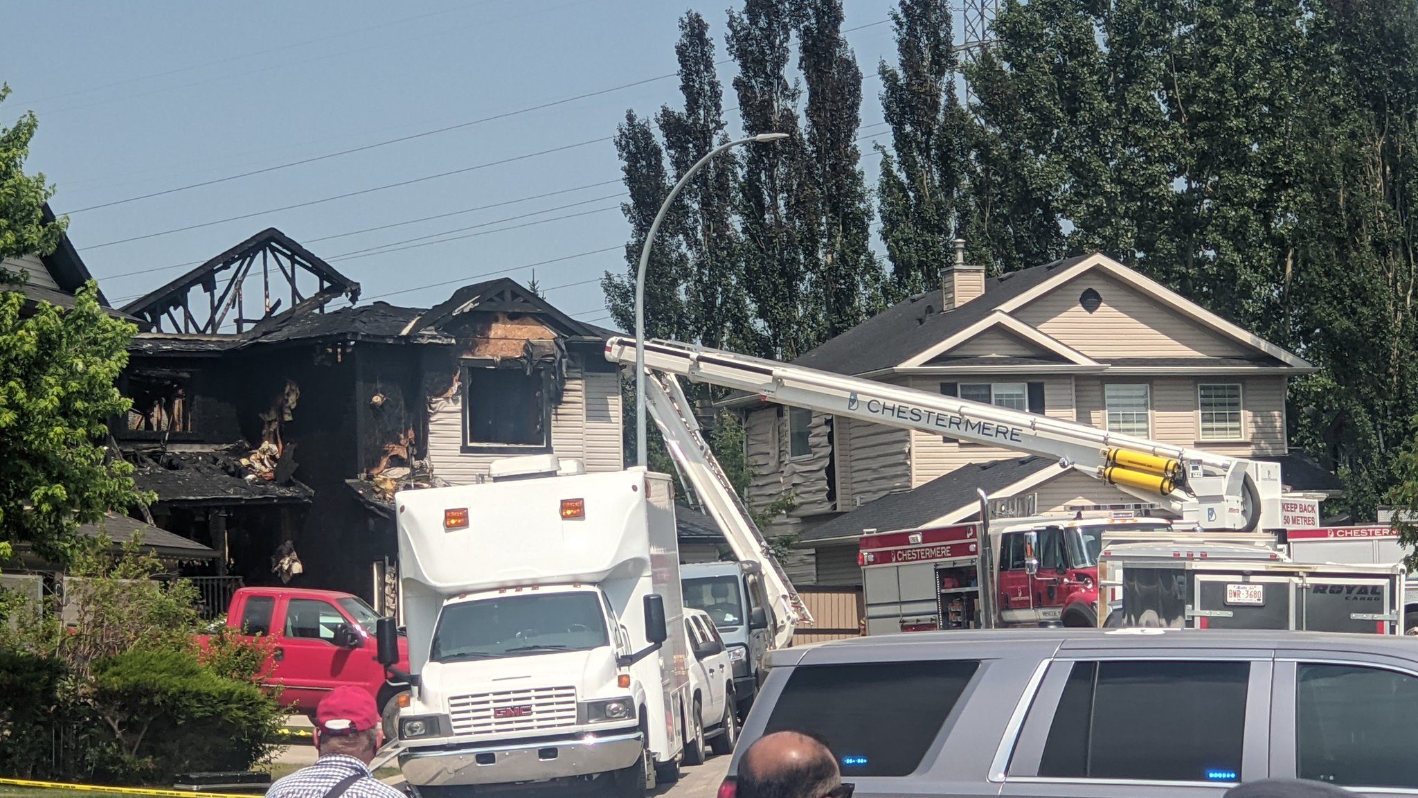 'So devastating:' 7 people dead, 5 escape house fire east of Calgary