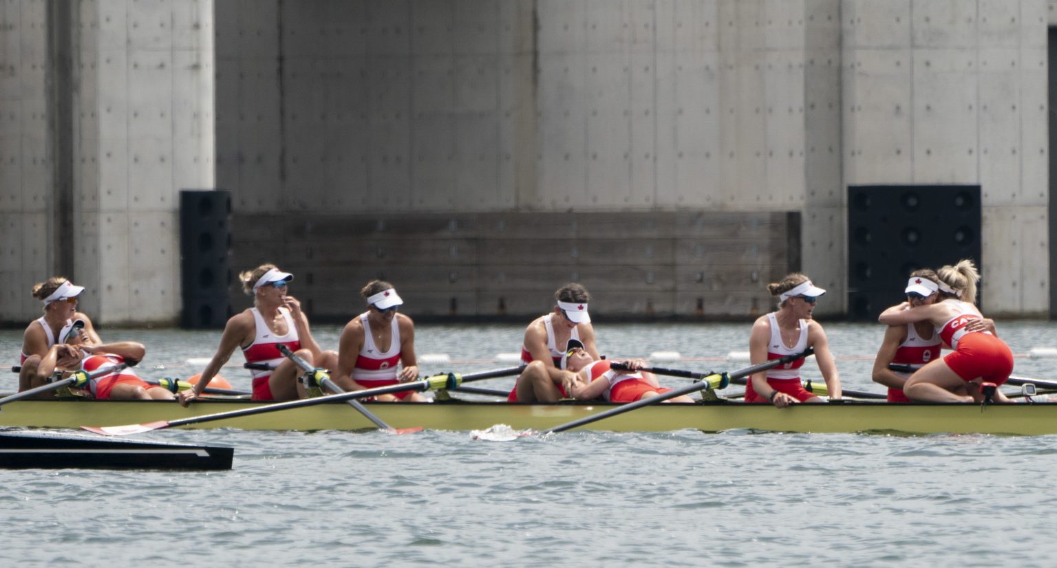 Canada wins gold medal in women's eight rowing