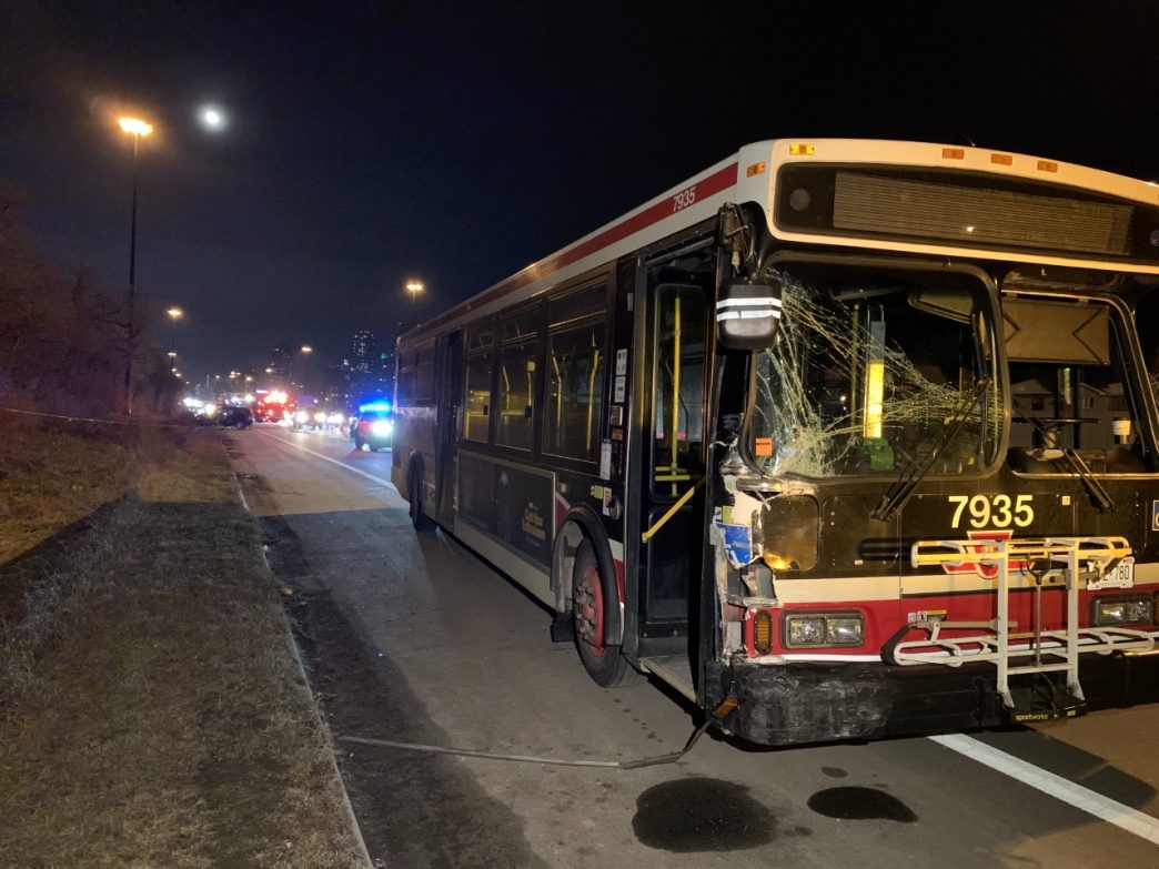 Two people hurt in multi-vehicle crash involving TTC bus - CityNews Toronto