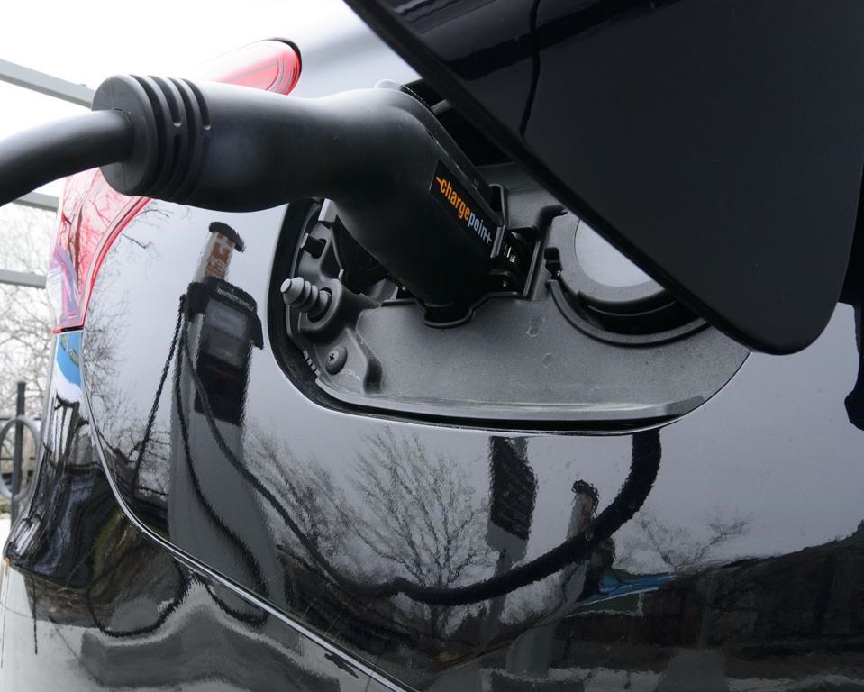 Canada's new electric-vehicle registrations soar in 2021 but still lag ...