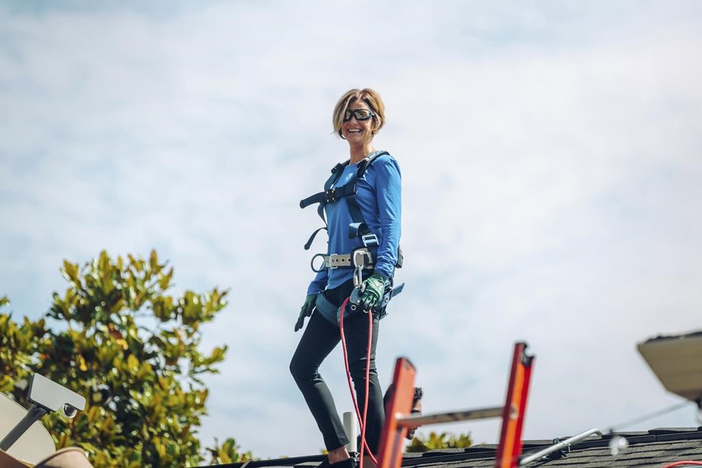 Sunrun CEO Powell sees need for more rooftop solar