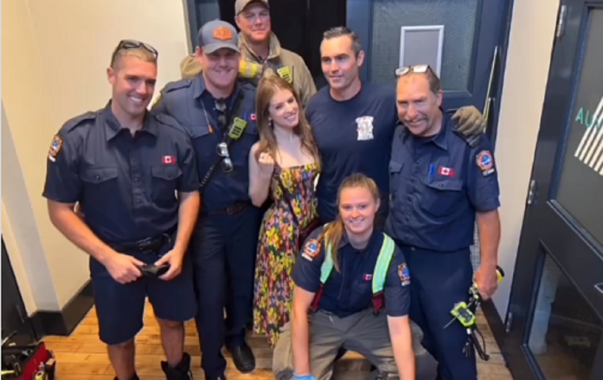 Toronto Fire rescue Anna Kendrick from stuck elevator