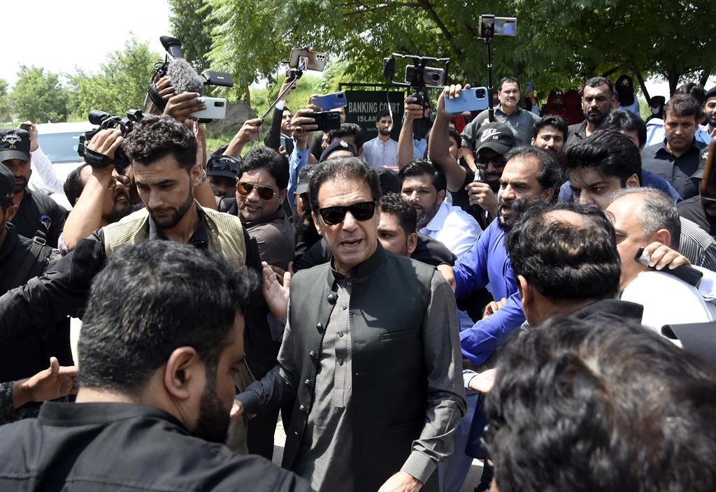 Former Pakistani PM gets extension of protection from arrest