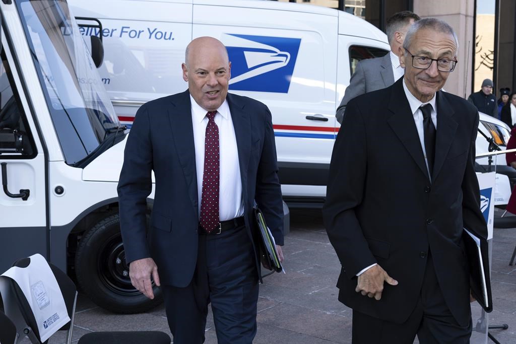 Postal Service pledges move to all-electric delivery fleet
