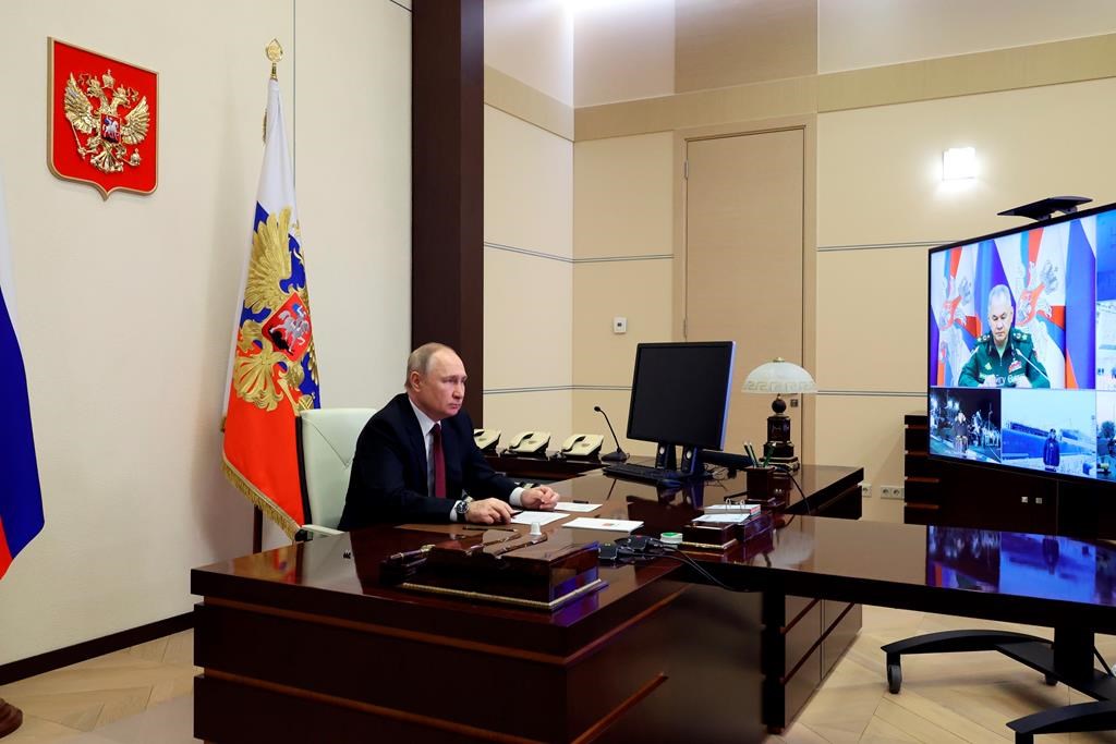 Putin oversees commissioning of new Russian navy warships