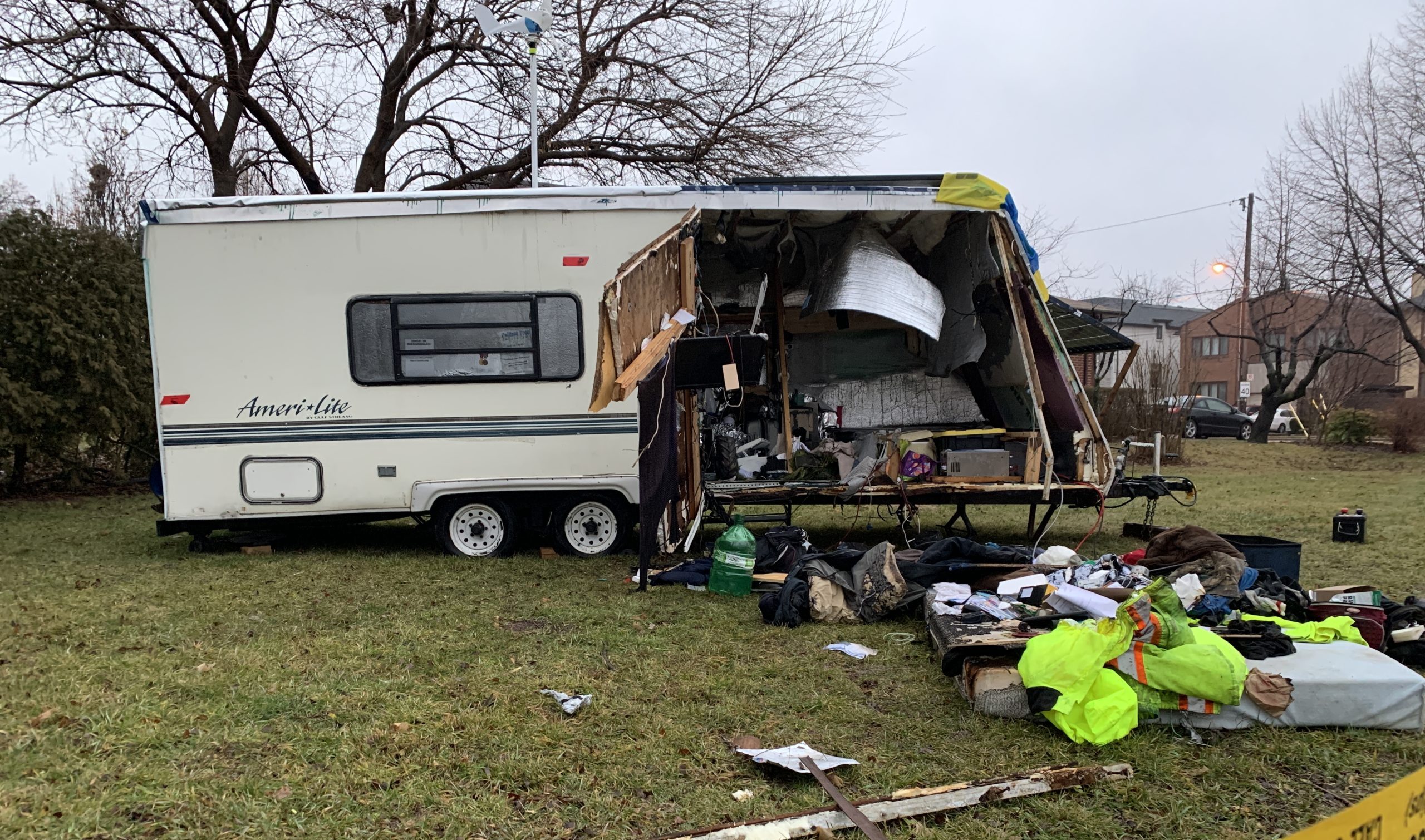 Explosion near Allen Road leaves 1 person with serious burns