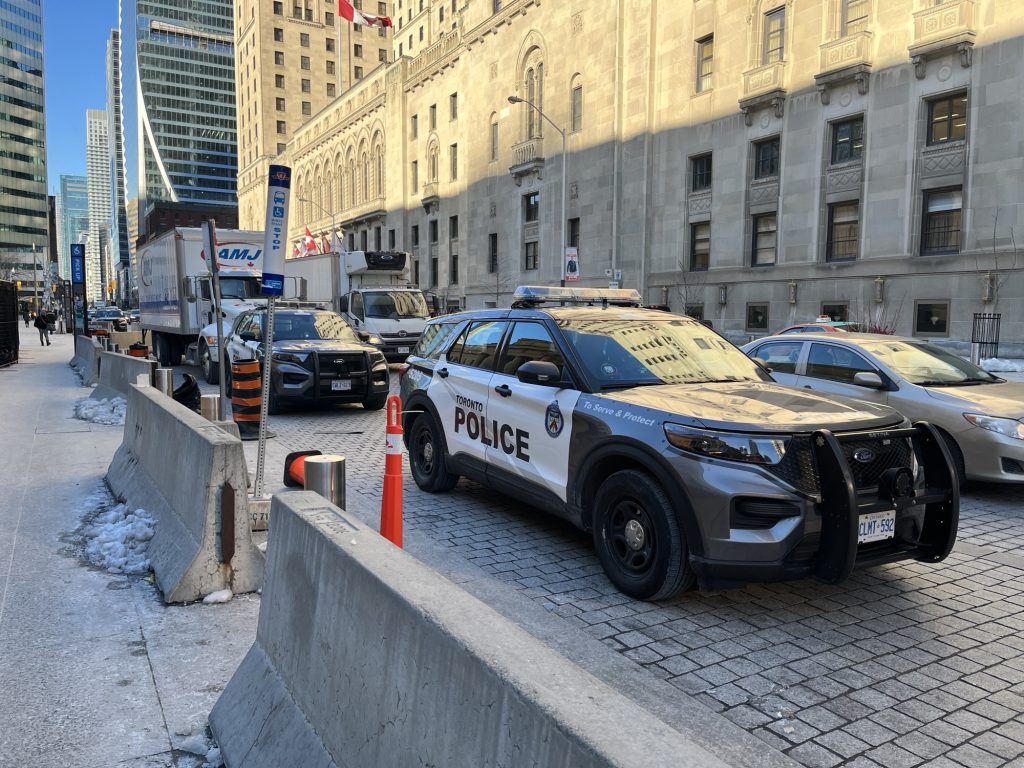 Fight breaks out at Union Station during morning rush