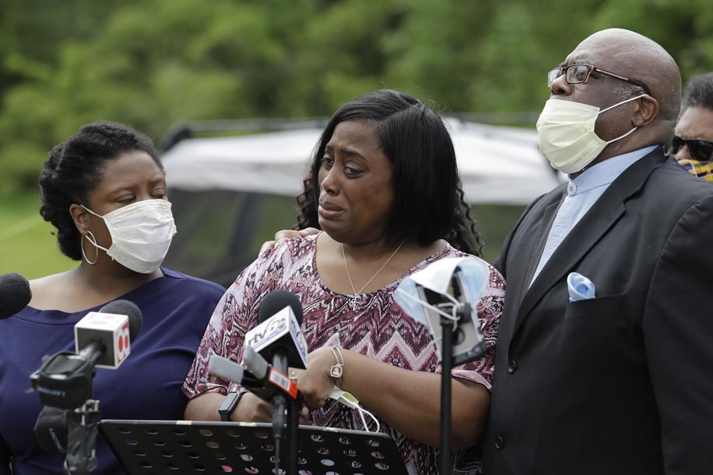 Lawsuit over man fatally shot by Indianapolis police settled