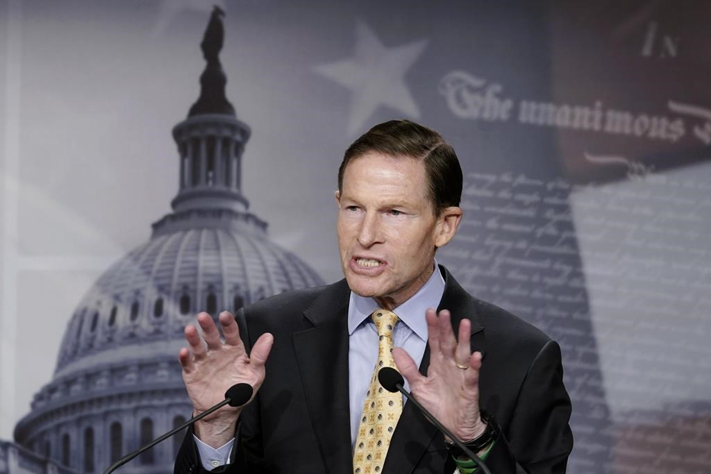 Blumenthal breaks leg at UConn parade, to undergo surgery
