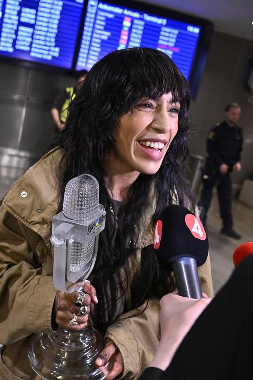 Swedish Eurovision winner Loreen returns home, performs winning power ...