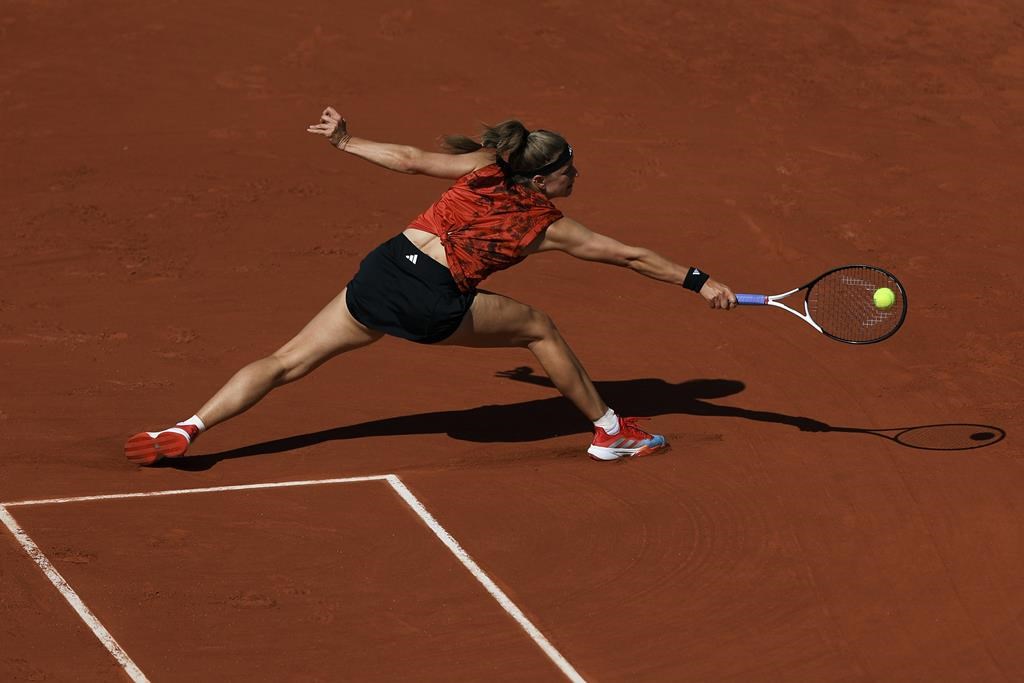 Ukraine's Kostyuk booed at French Open after no handshake with Belarus ...