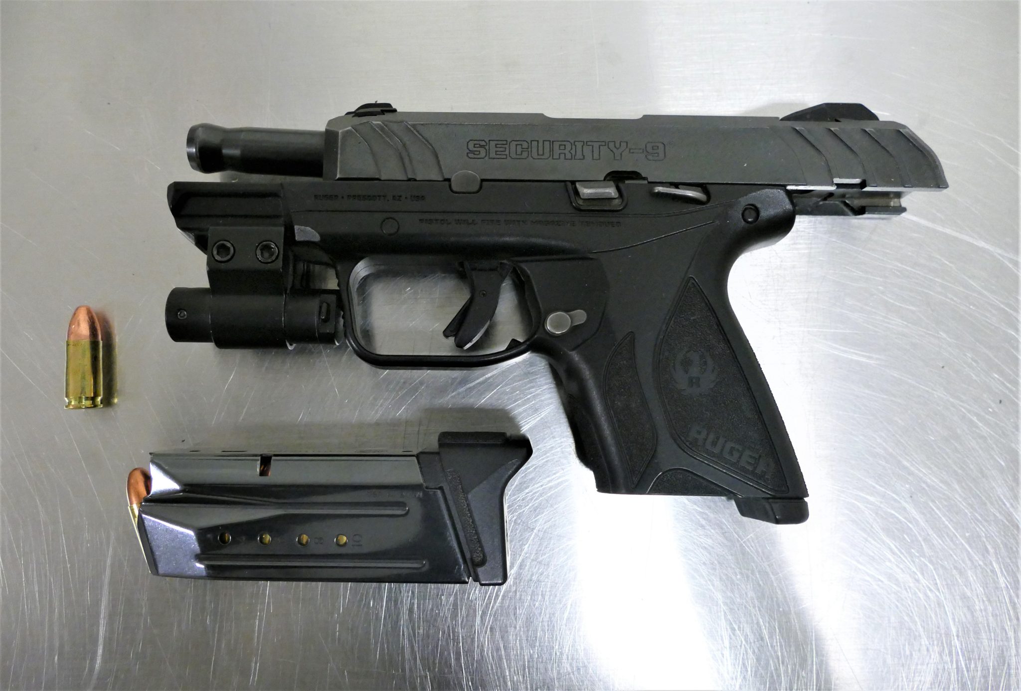 Loaded gun seized from Richmond Hill apartment was 'easily accessible ...