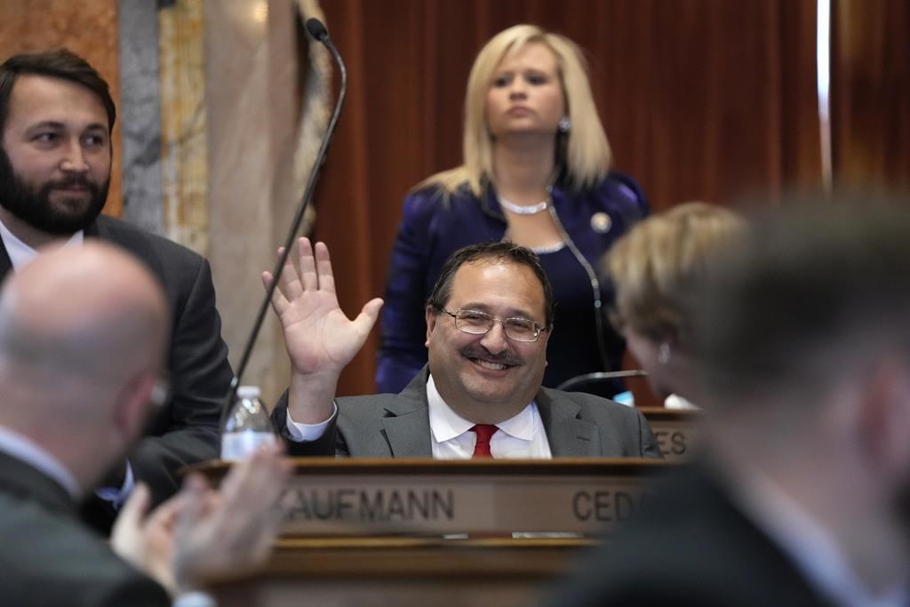 Iowa GOP schedules Jan. 15 for leadoff presidential caucuses. It's on ...