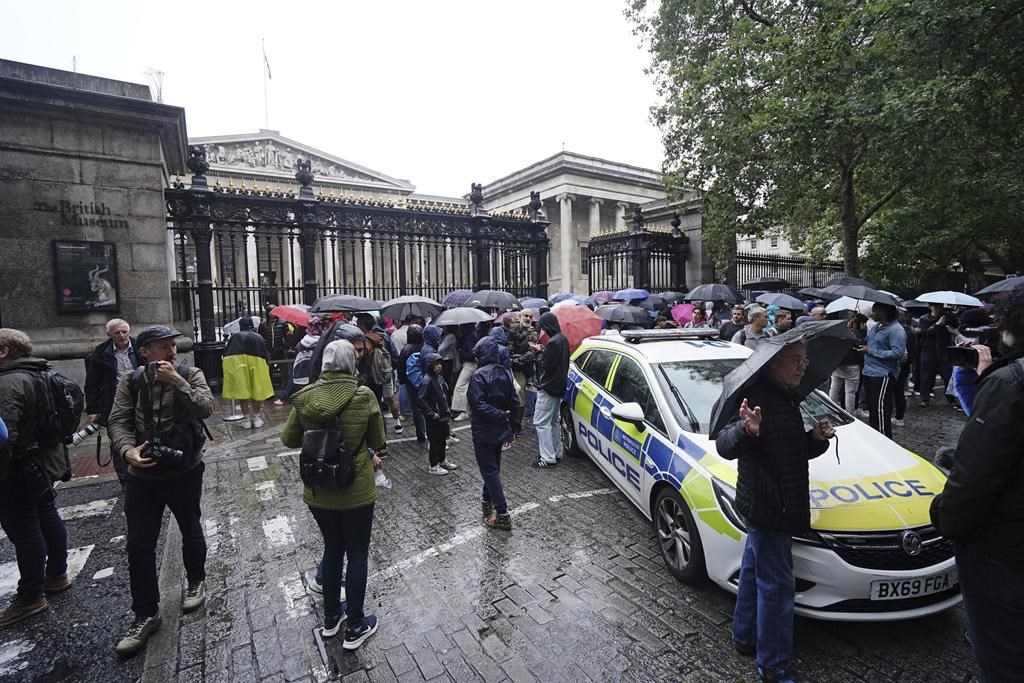 UK police arrest suspect in a stabbing that took place near the British ...