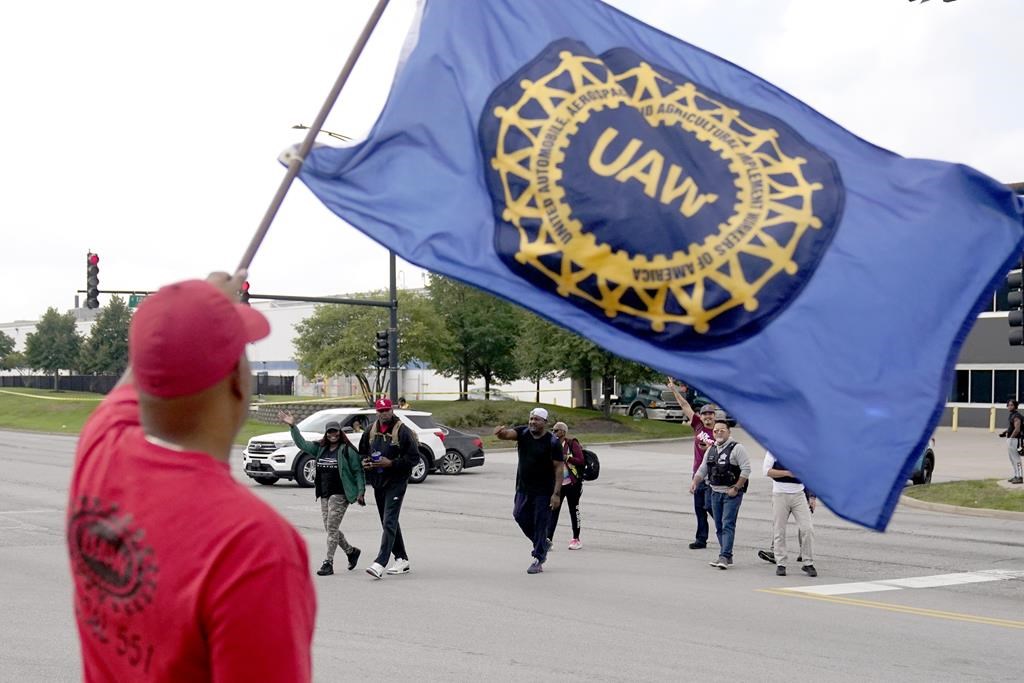 United Auto Workers strikes spread as 7,000 more workers at two plants ...