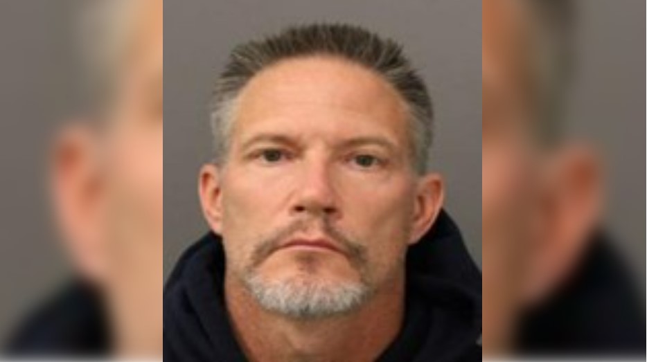 Ontario man charged in online child-luring investigation