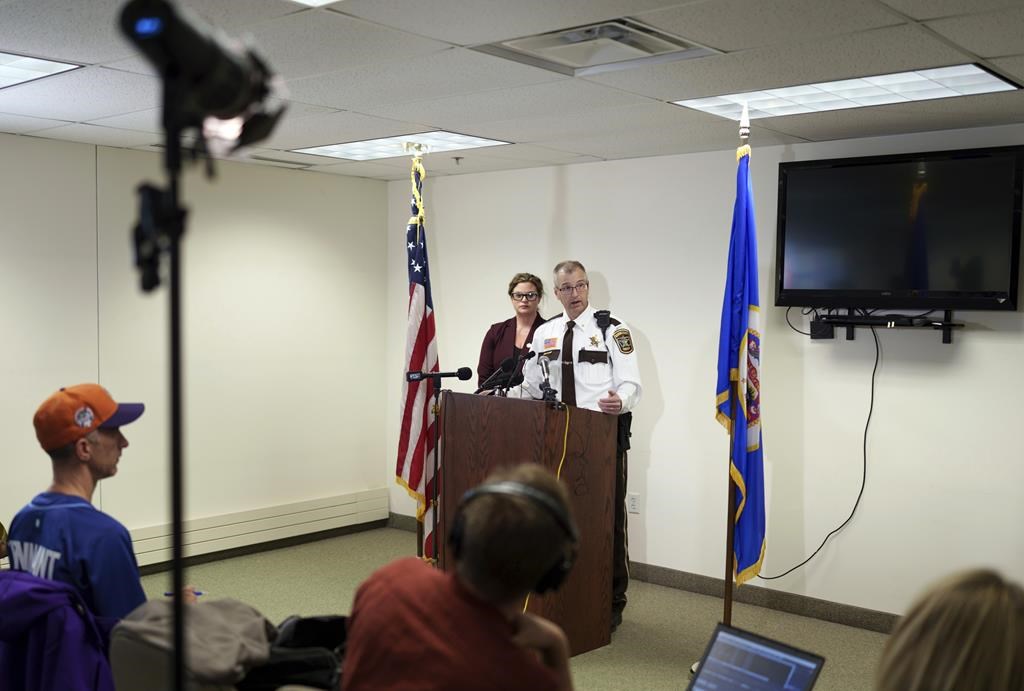 5 drug task force officers and a man have been hurt in a gunbattle at a ...