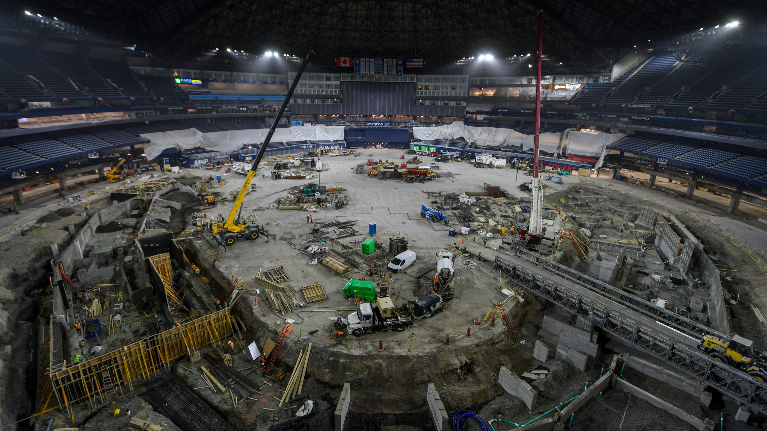 Blue Jays offer look at demolition, excavation of Rogers Centre