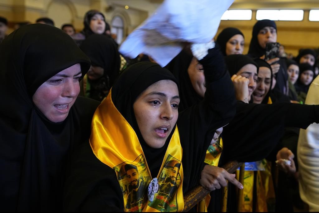 Desperation grows among Palestinians trapped with little aid as Israel ...