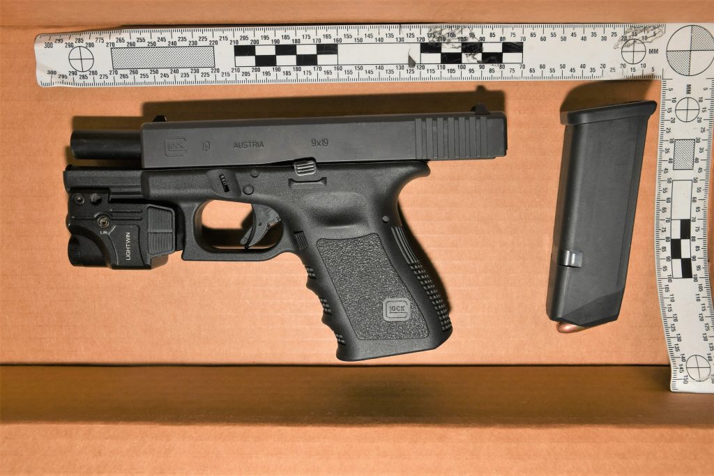 Man tried to disarm officer during struggle at Richmond Hill hotel: police