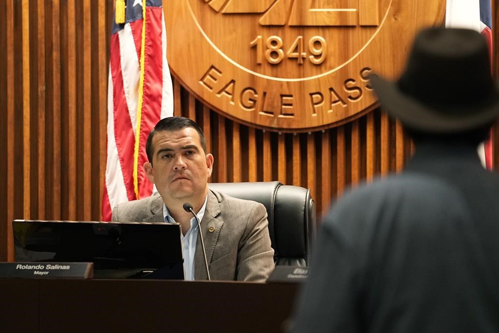 Mayor says Texas closed park without permission in border city where ...