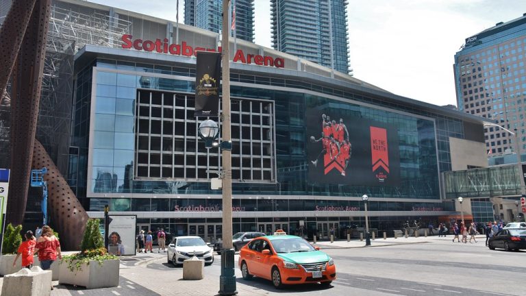 PWHL's 'Battle on Bay Street' between Toronto, Montreal coming to ...