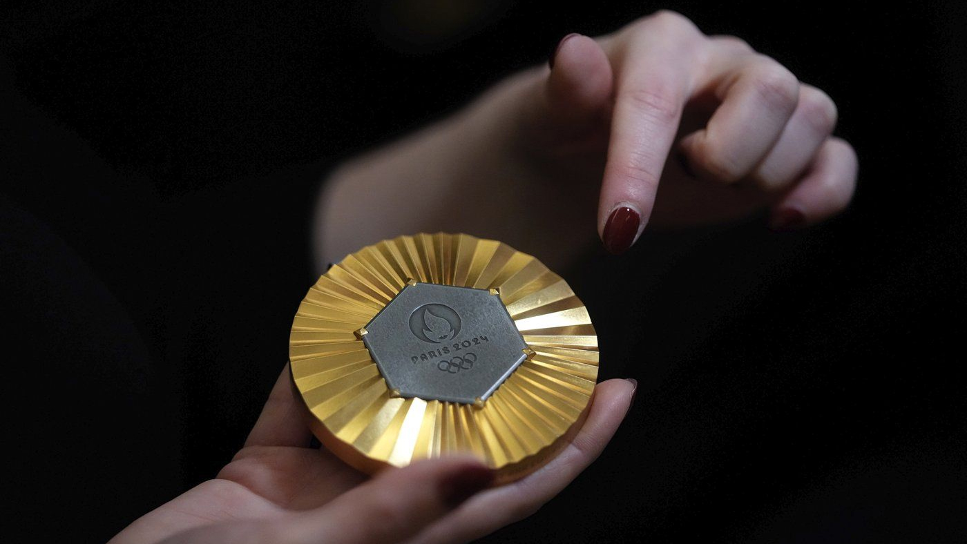 The Paris Olympics medals are made with pieces of the Eiffel Tower