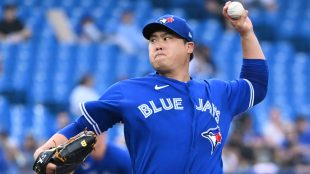 Hyun Jin Ryu returns to KBO on reported 8-year deal