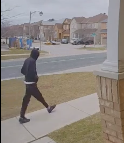 Police seek suspect who fired gunshots at Markham home