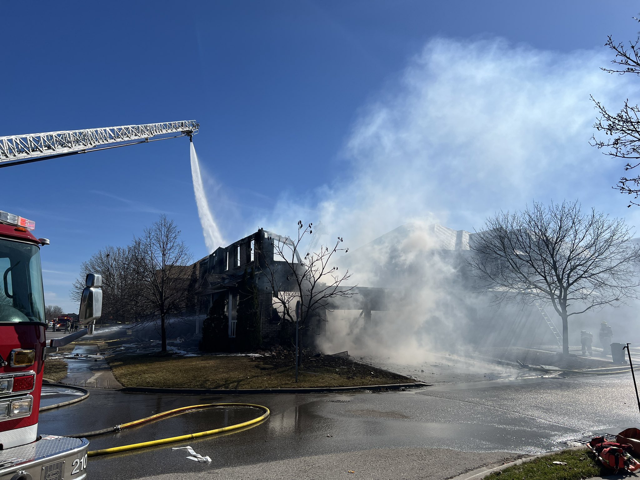 Brampton fire destroys 1 home, another damaged, explosions heard