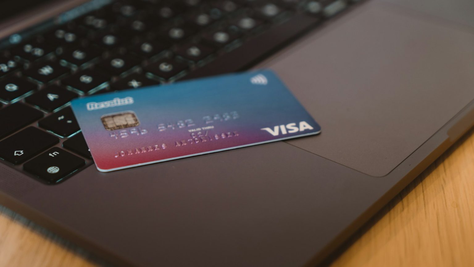 12 arrested in credit card fraud scheme: Toronto police