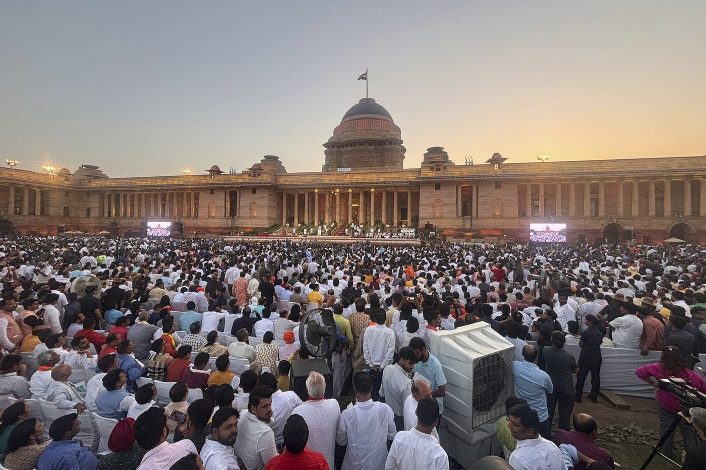 Relying on coalition partners, Modi is sworn in for a rare third term ...