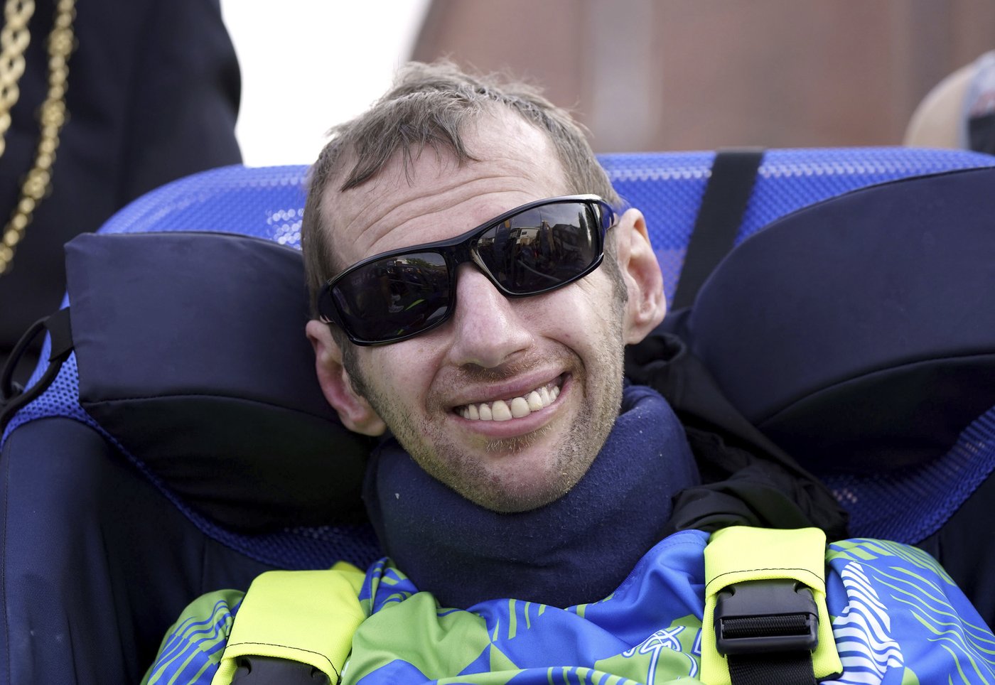 Rugby star and ALS campaigner Rob Burrow dies at age 41