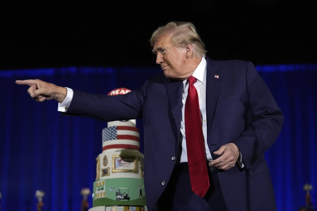Trump marks his 78th birthday with a towering 'MAGA' cake and attacks ...