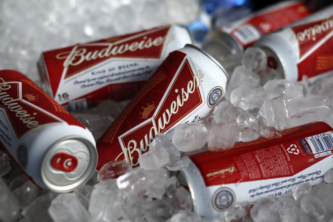 Labatt signs to deal to make Budweiser an official beer of the NHL in ...