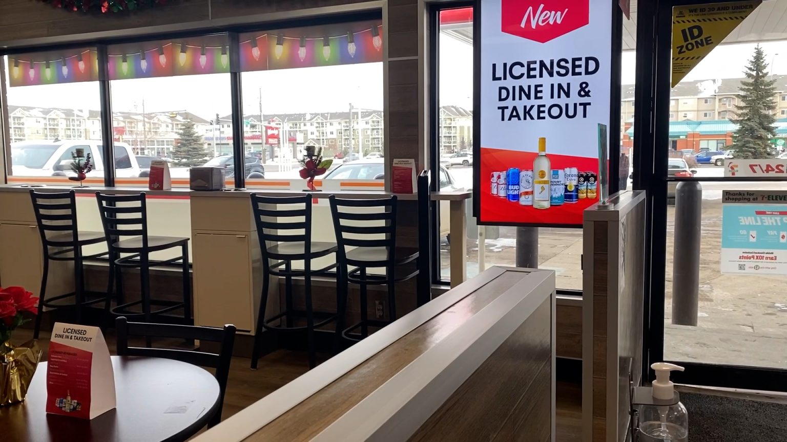 Most Ontario 7-Eleven's to offer booze for takeout and in-store drinking