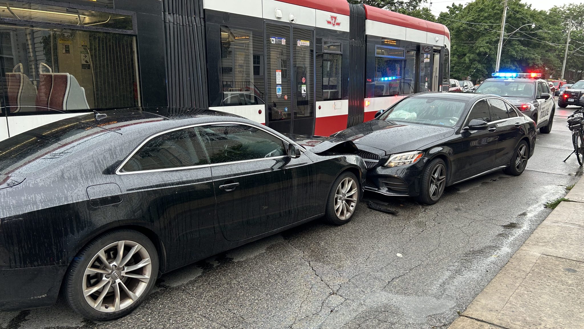 Girl, 17, among 3 arrested in Toronto firearm investigation