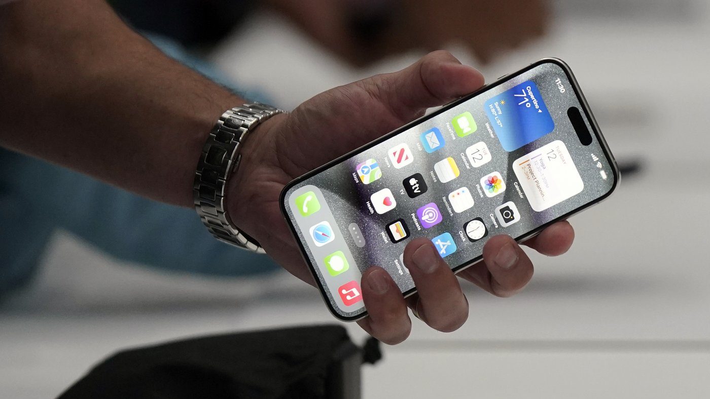 Apple's upcoming iPhone will catapult the tech trendsetter into the age ...