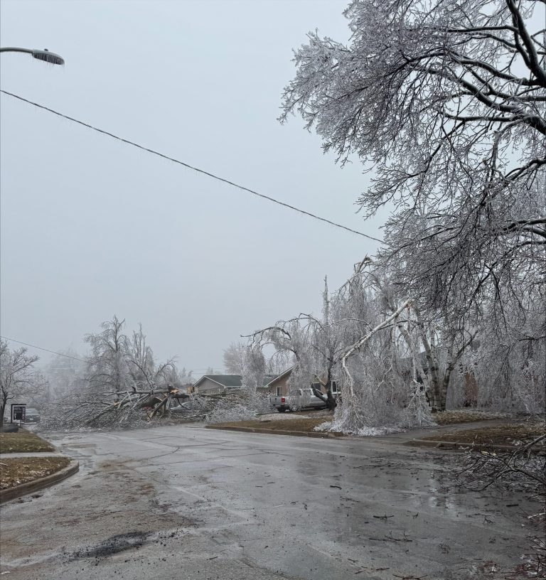More than 400,000 without power across Ontario