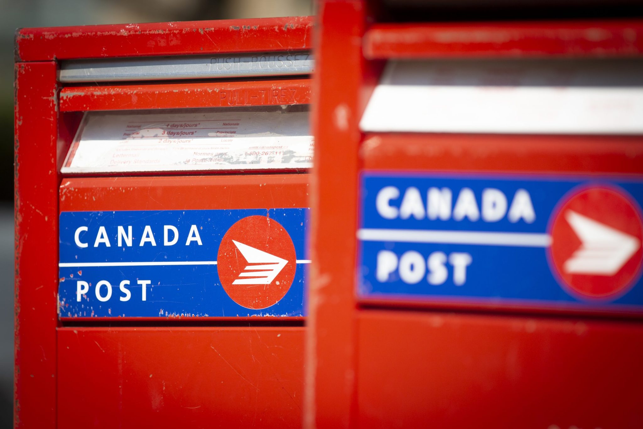 Toronto storm delays: Canada Post urges residents to clear snow