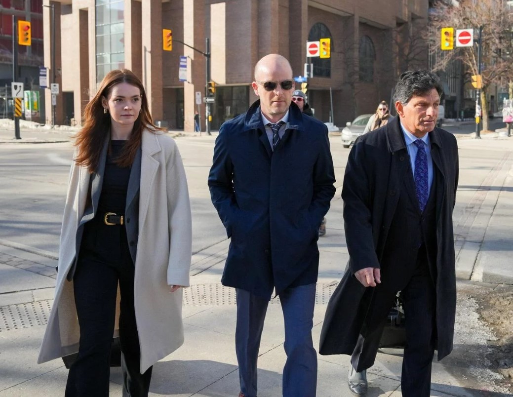 Ontario man sentenced in theft of iconic Winston Churchill portrait
