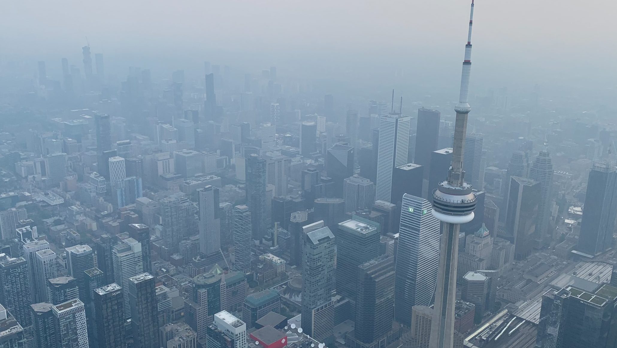 Wildfire smoke to temporarily ease in Toronto before returning